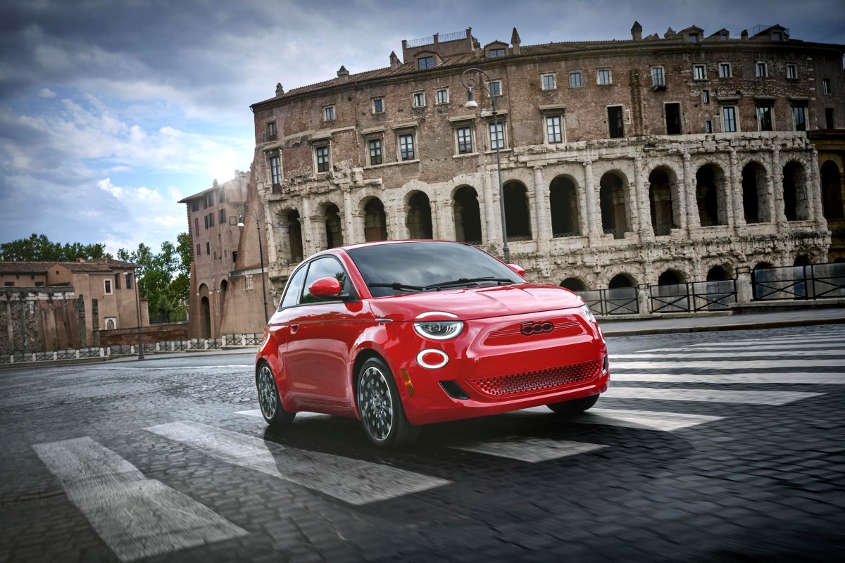 Fiat fa un passo indietro e cambia idea sulla 500 elettrica ...
