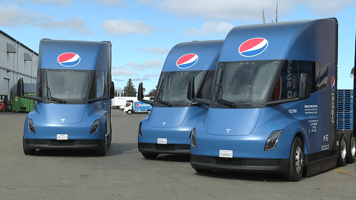 Pepsi ordina i camion Tesla, ma l’azienda di Musk è in ritardo ...