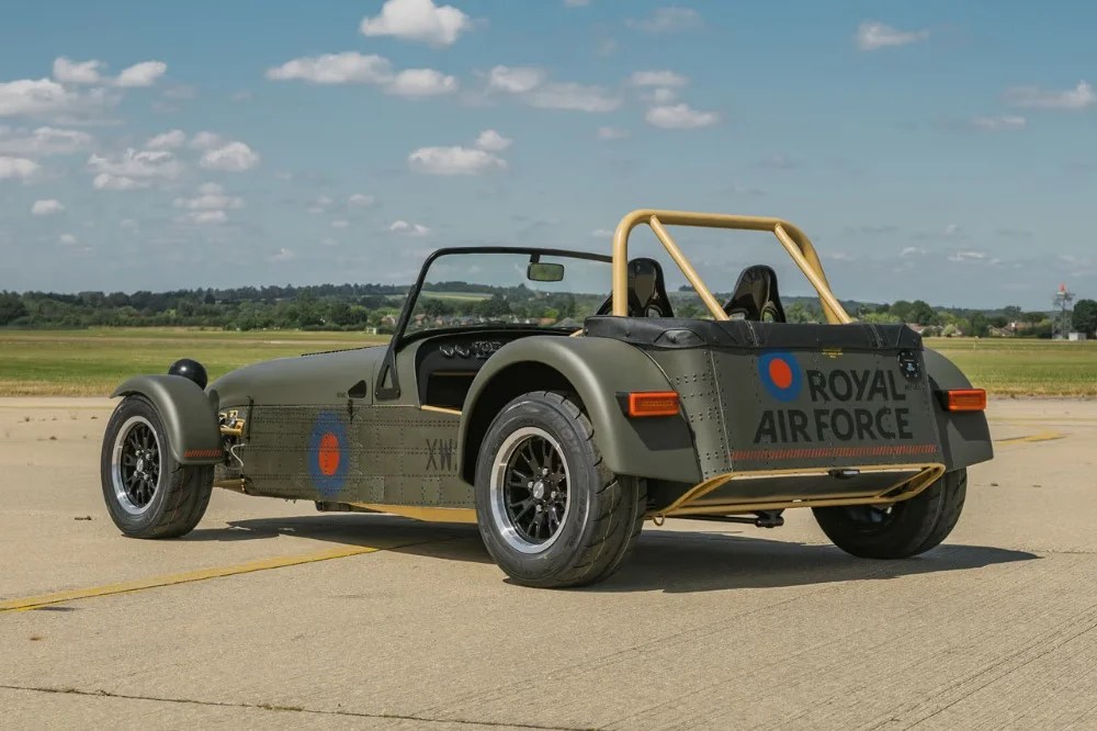 Caterham ha creato una versione ‘militare’ della Seven – Decappottabili ...