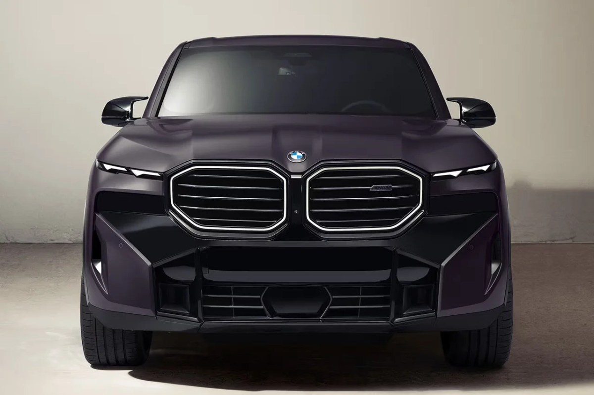 BMW svela una XM speciale realizzata con un brand di abbigliamento ...